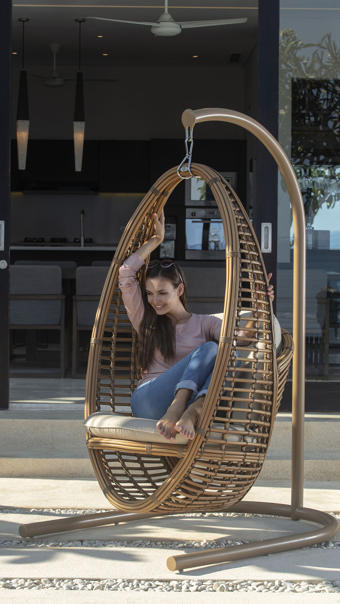 HERI HANGING CHAIR - SKYLINE DESIGN - Premium Outdoor Furniture