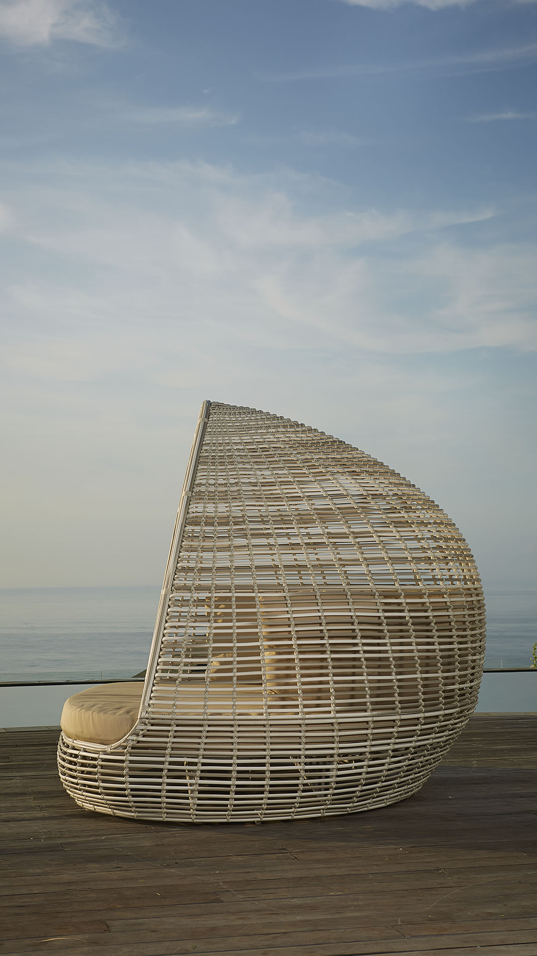 SHADE DAYBED - SKYLINE DESIGN - Premium Outdoor Furniture