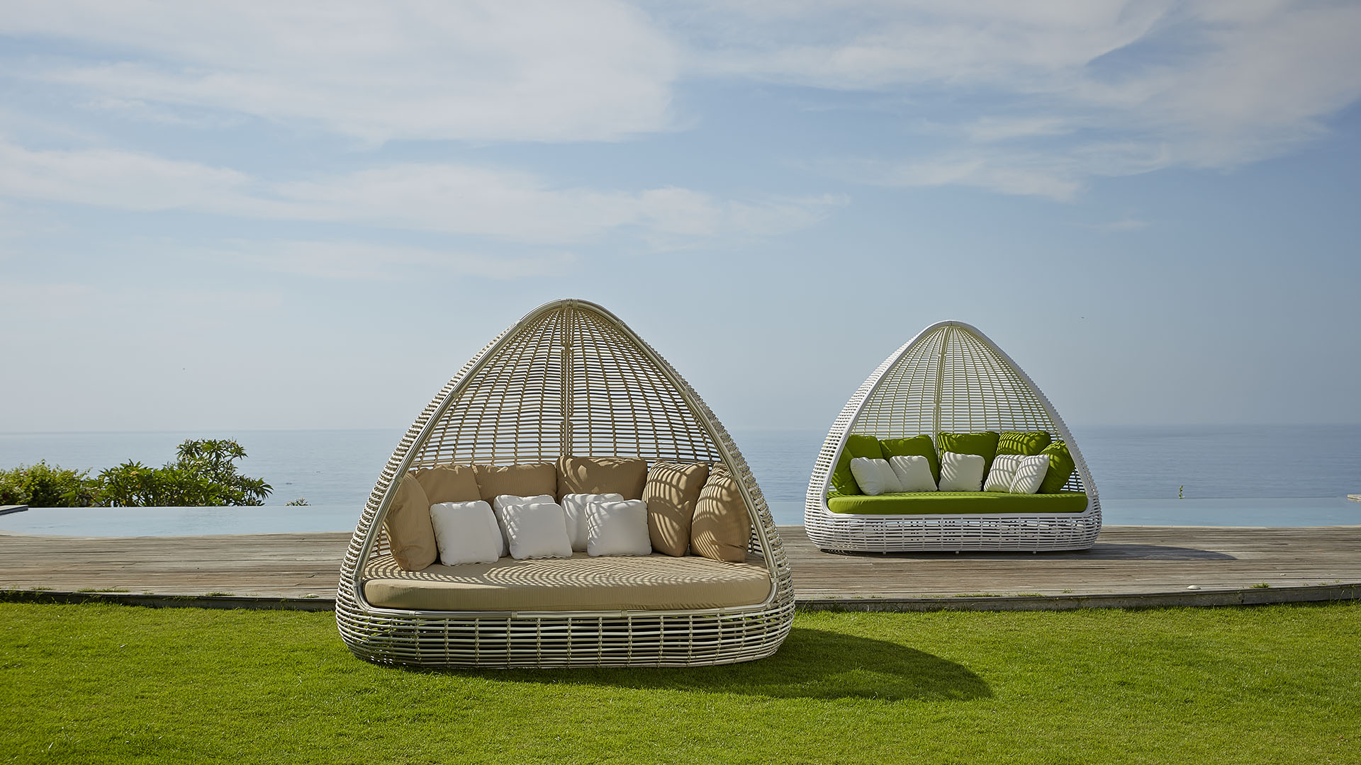 SHADE DAYBED - SKYLINE DESIGN - Premium Outdoor Furniture