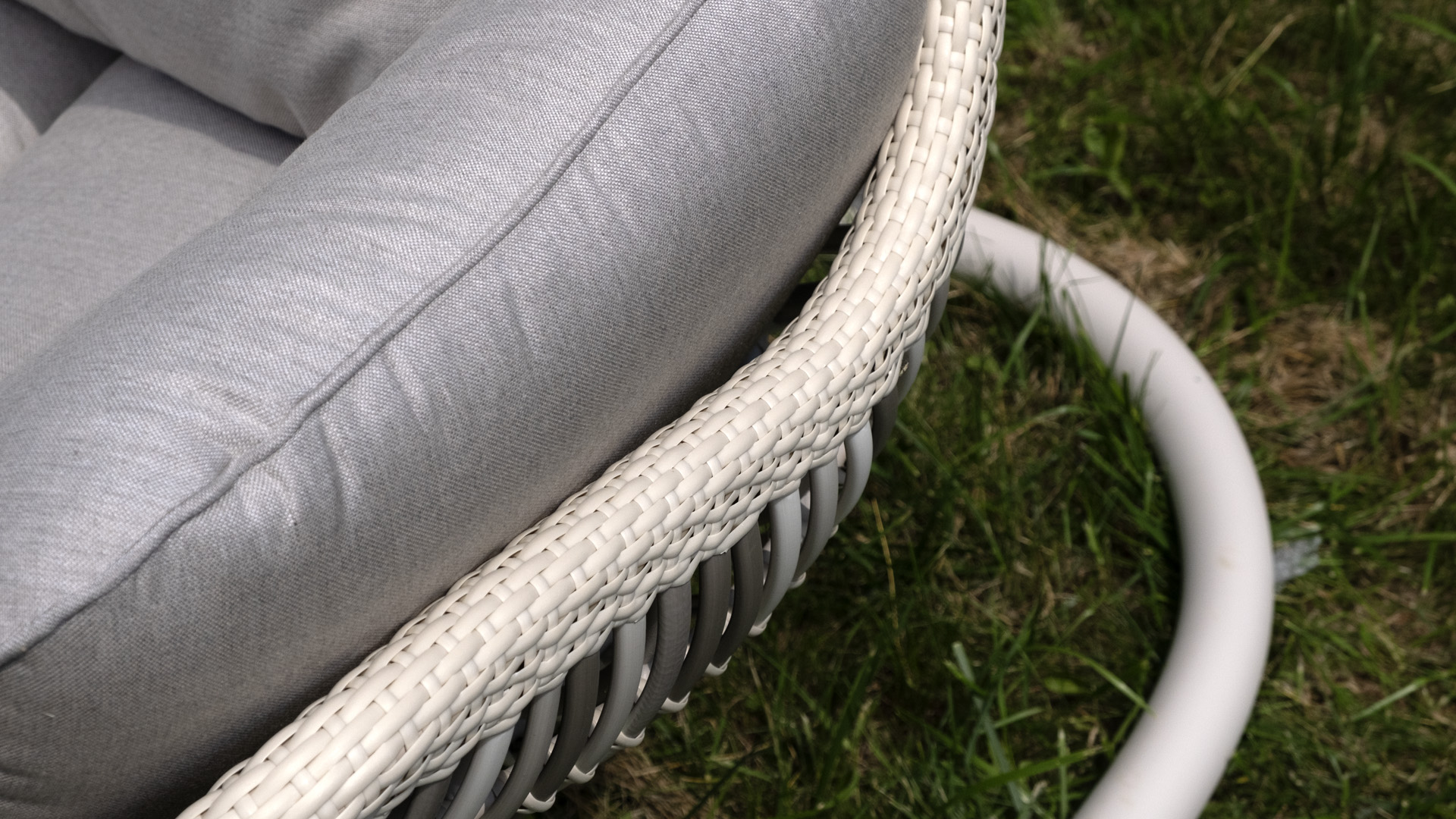 CELESTE DOUBLE HANGING CHAIR - SKYLINE DESIGN - Premium Outdoor Furniture