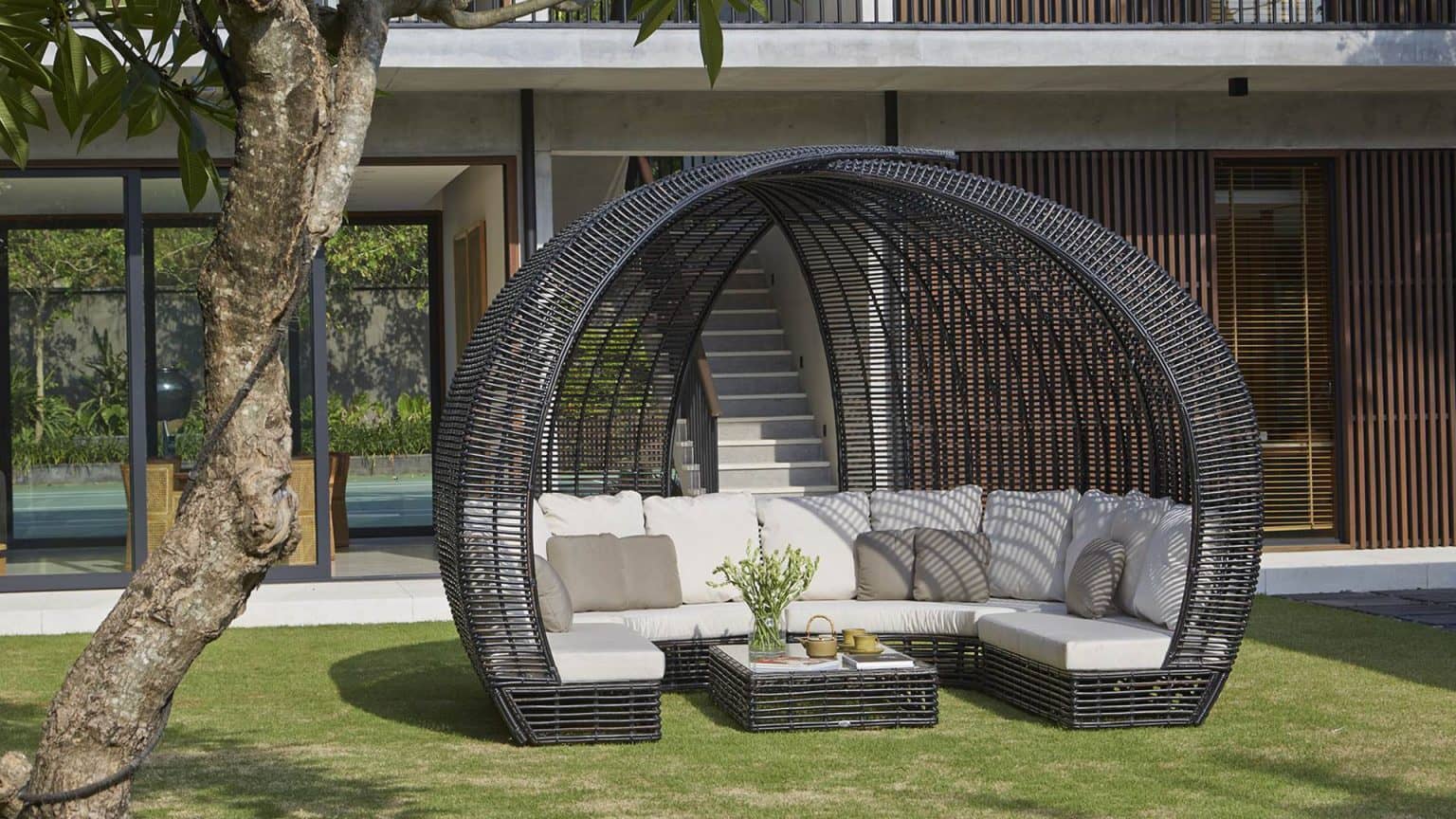 SPARTAN DAYBED - SKYLINE DESIGN - Premium Outdoor Furniture