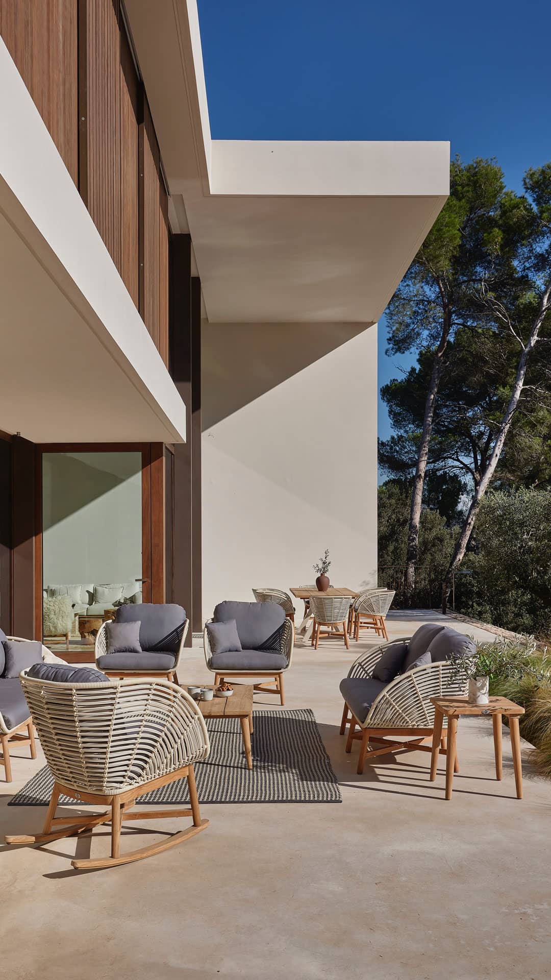 ALASKA Collection - SKYLINE DESIGN - Premium Outdoor Furniture