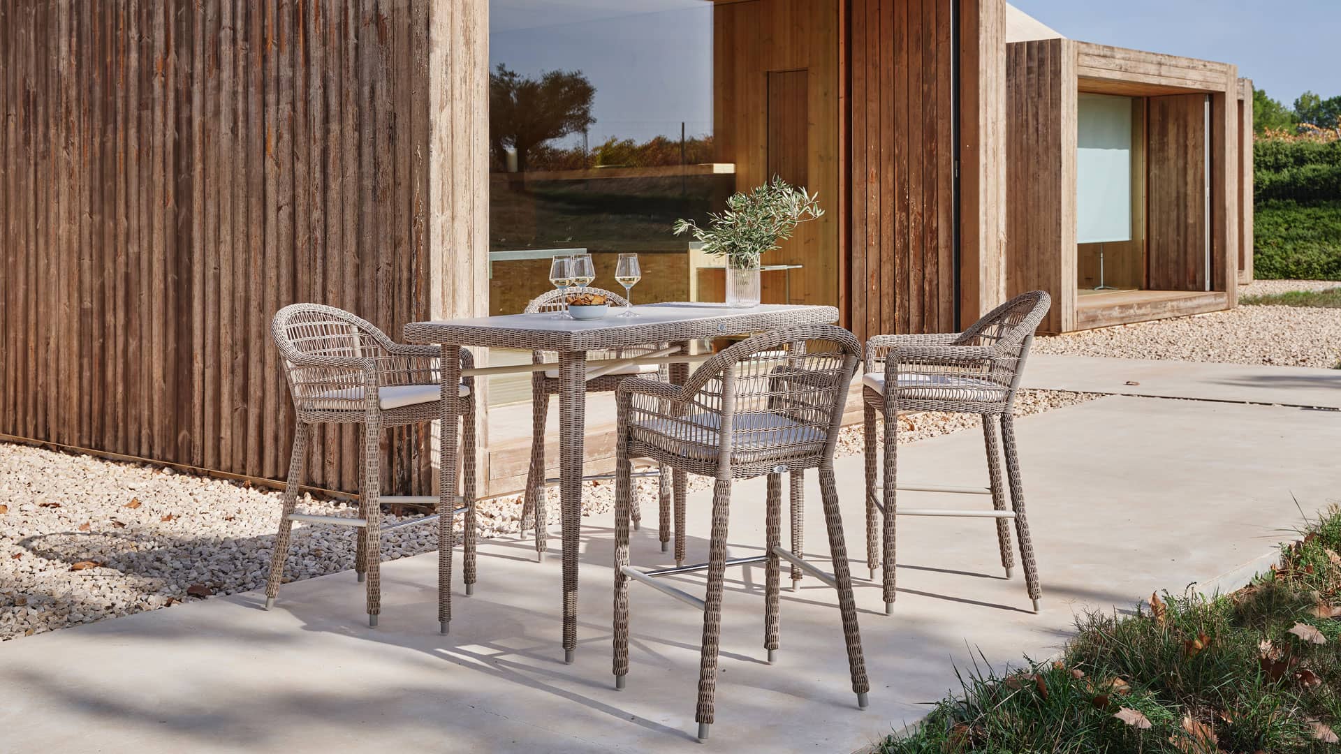 ARENA Collection - SKYLINE DESIGN - Premium Outdoor Furniture