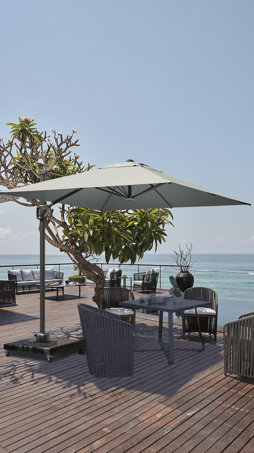 VOYAGER T1 FREE-ARM PARASOL - SKYLINE DESIGN - Premium Outdoor Furniture